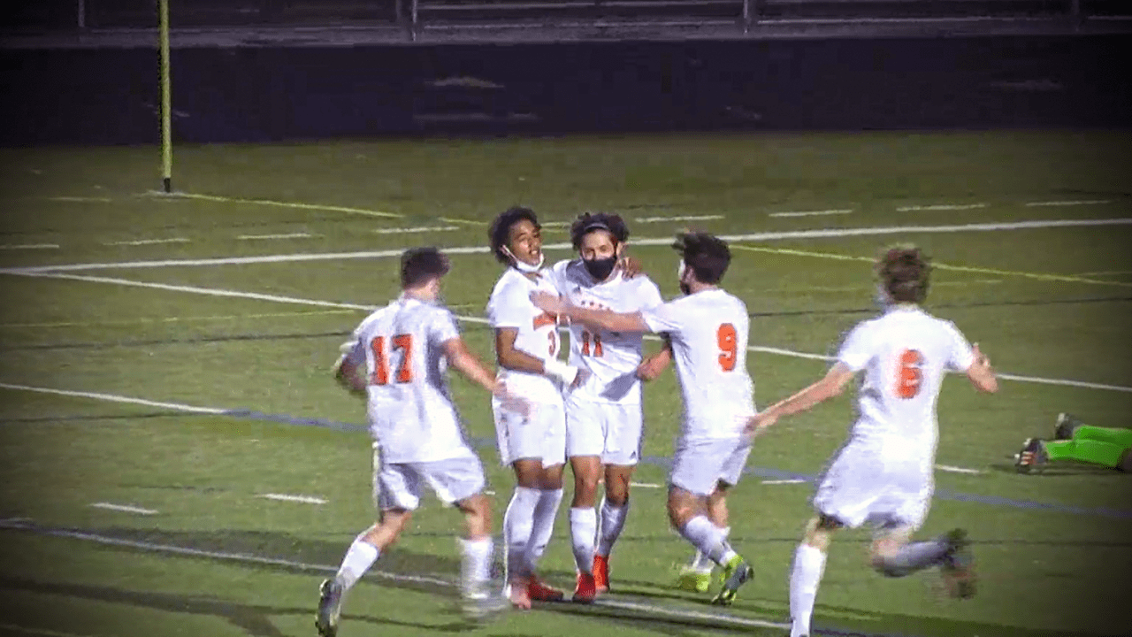 Alex Barger Scores Acrobatic, Athletic Goal | NCTV17