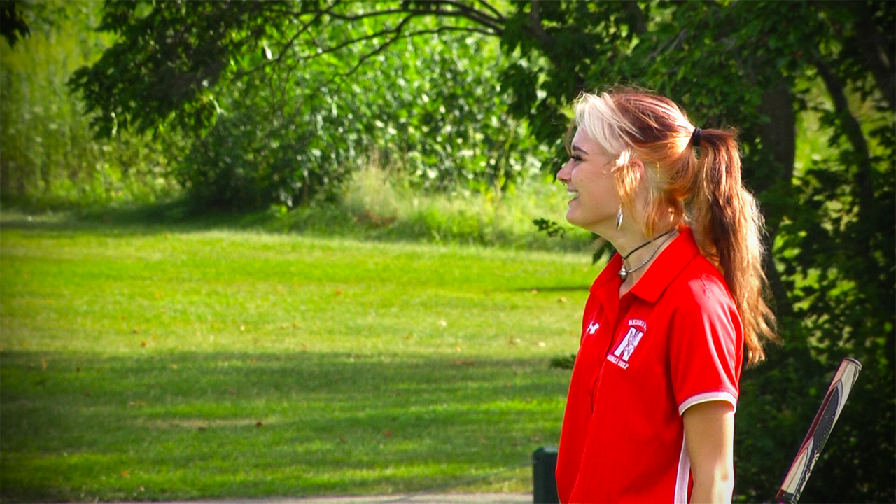 Margot Dawson Buries The Birdie From Distance Nctv17