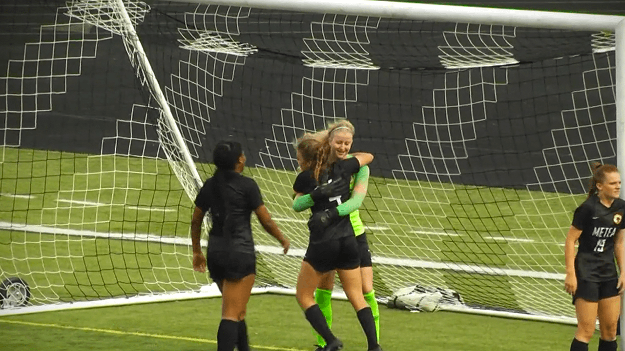 Julia Straub Leaps Up For an Amazing Save