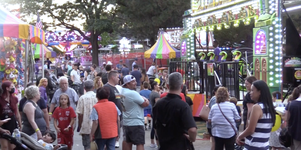 2022 Last Fling Kicks Off in Downtown Naperville | NCTV17