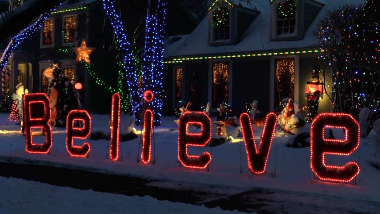 Find Spooktacular Naperville Halloween Displays On Believe House Map ...