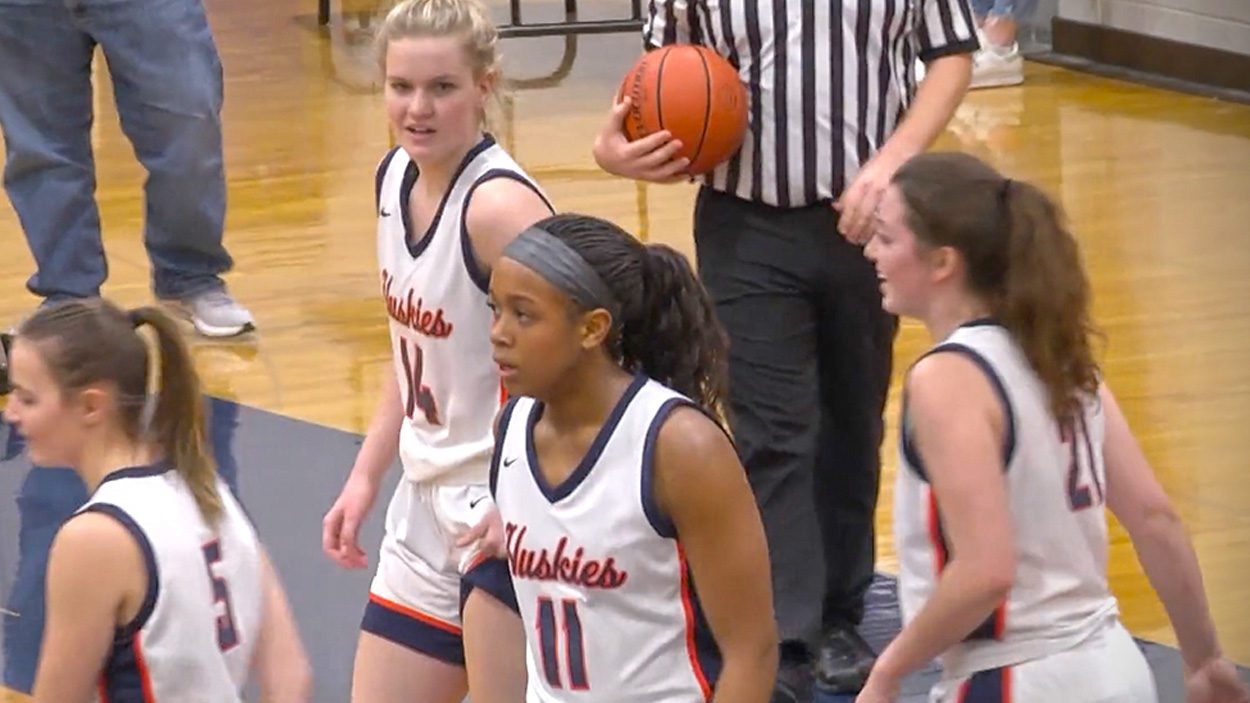 Layla Henderson joins the Huskie block party