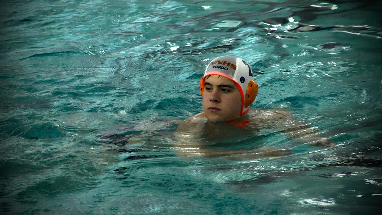 Naperville North boys water polo cruises to 17-3 victory over Metea Valley