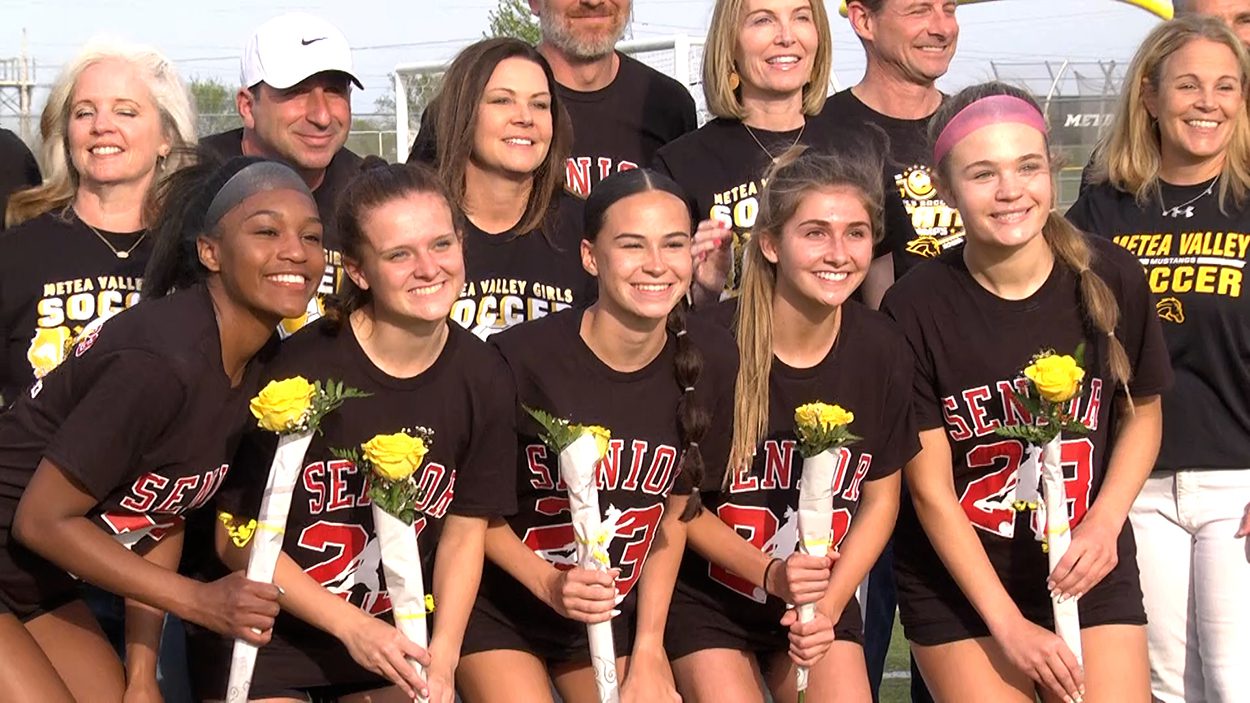 Metea Valley girls soccer celebrates seniors in win against Waubonsie