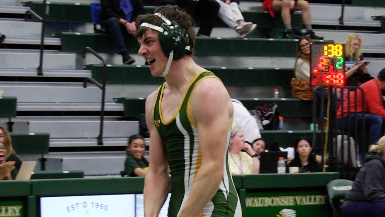 Warrior wrestler Desmond Stribley flips the script against Naperville ...