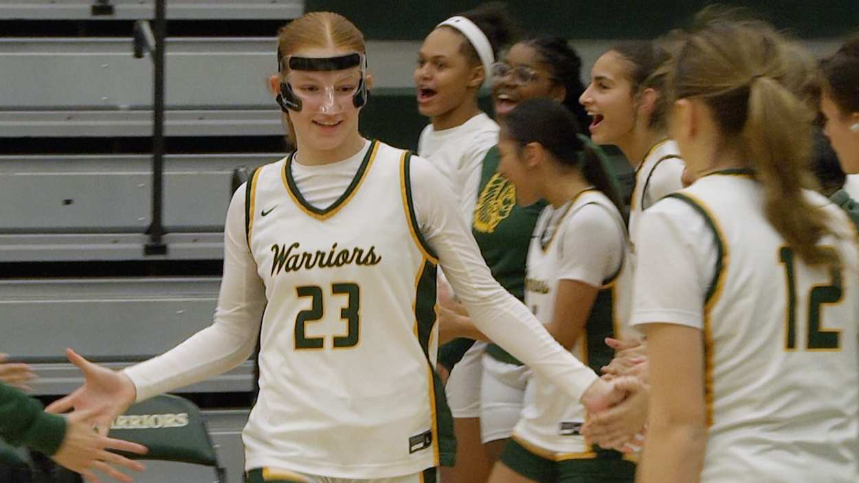 Waubonsie Valley girls basketball extends its winning streak after ...