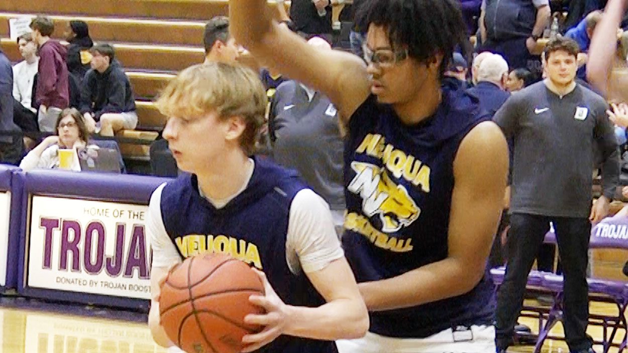 Kinkade and Balgro help Neuqua Valley boys basketball pace past Downers ...