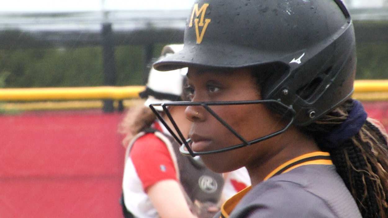Metea Valley softball beats Naperville Central and remains unbeaten in ...