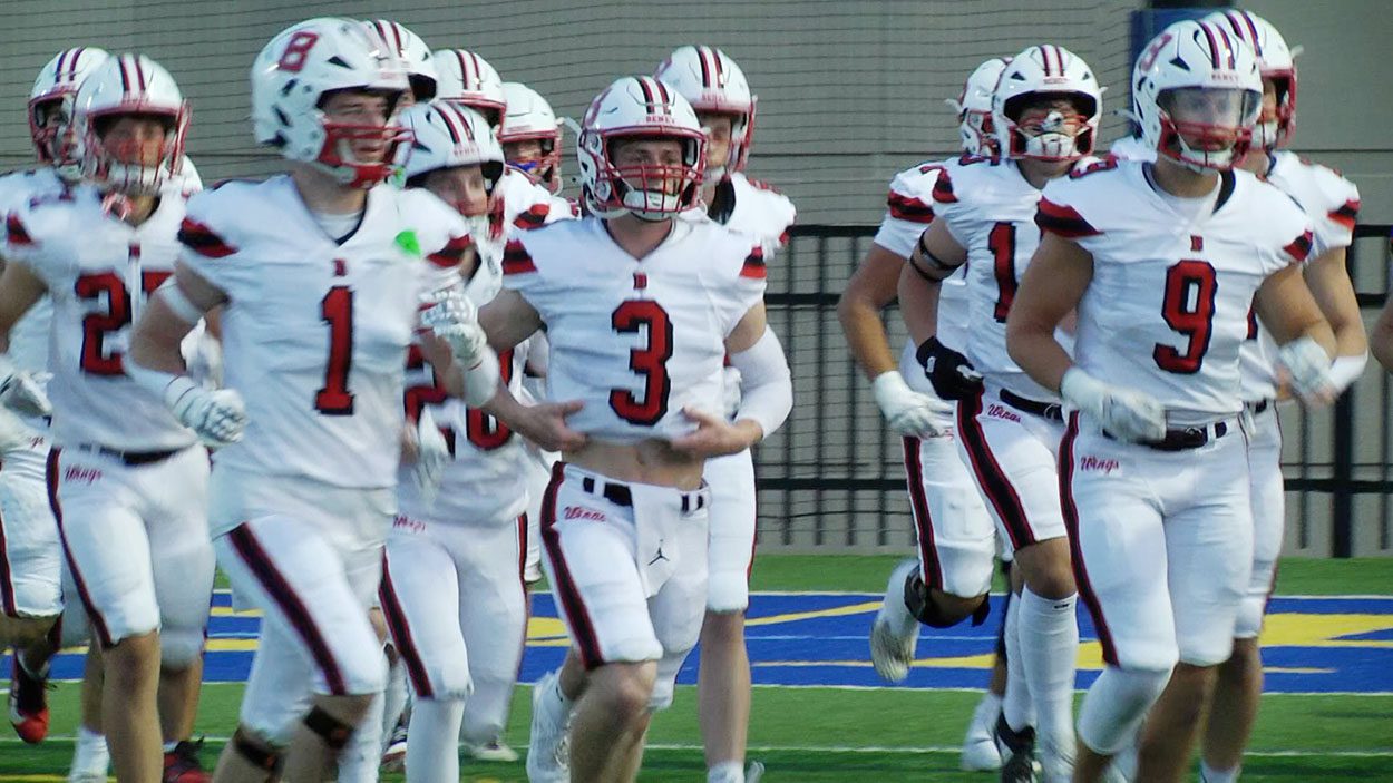 Benet Academy football runs away from De La Salle to remain unbeaten ...