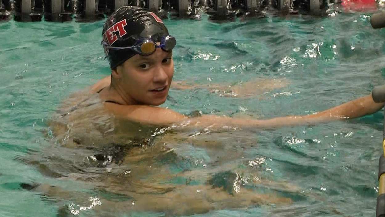 Benet Academy girls swimming takes care of Metea Valley in an early ...