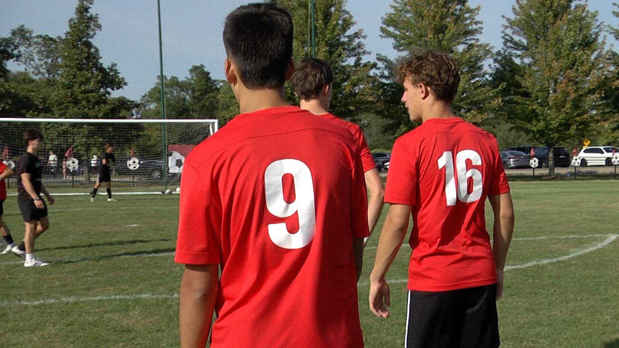 Sergio Polanco’s go ahead goal helps Benet Academy boys soccer get by ...