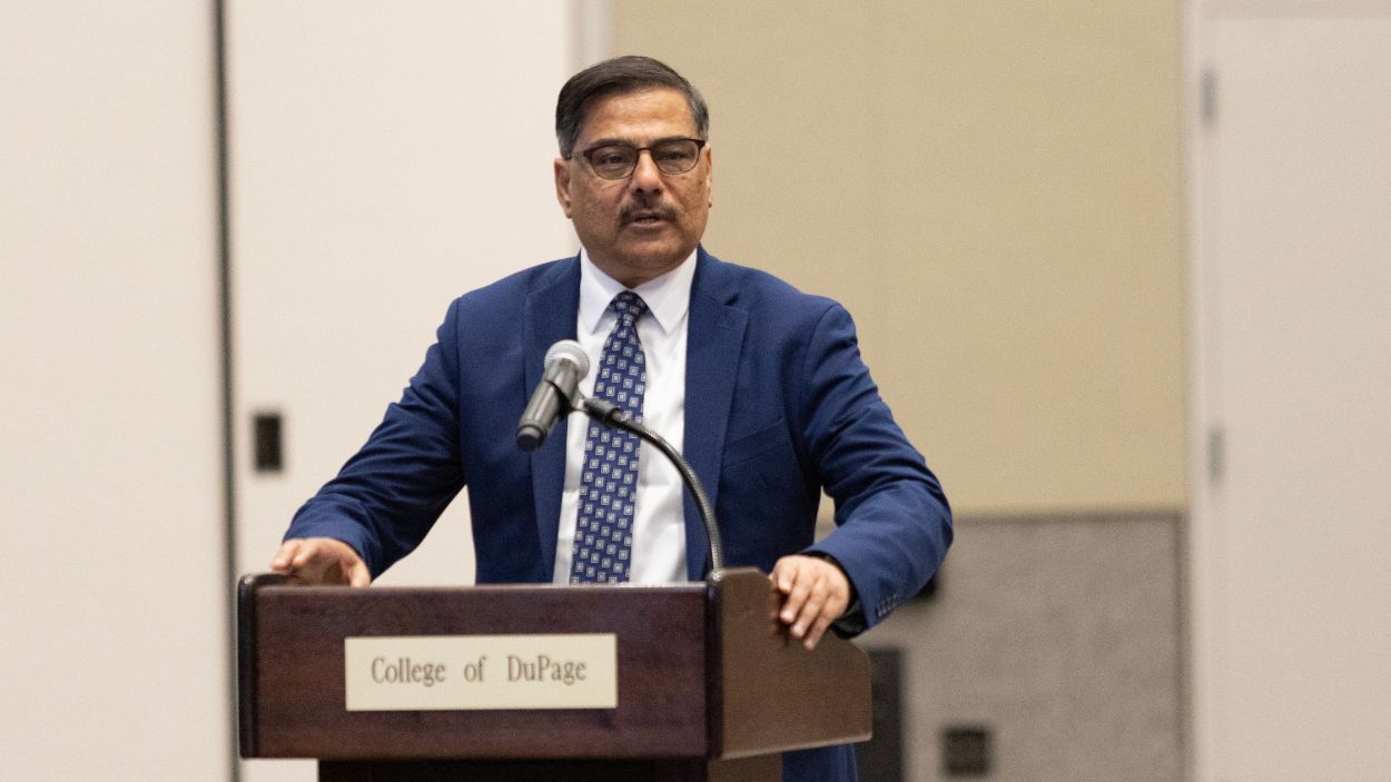 College of DuPage board chooses Dr. Muddassir Siddiqi as new president ...