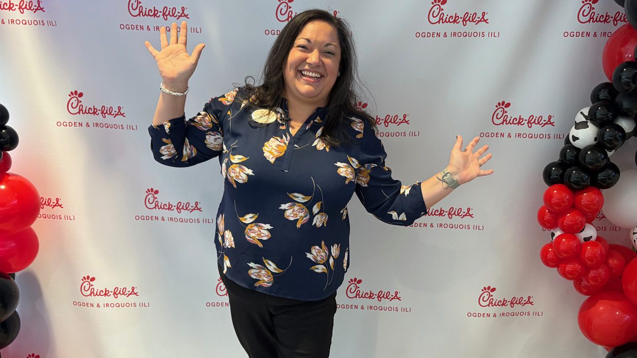 Naperville Chick-fil-A owner Julia Mueller leads with a heart for ...