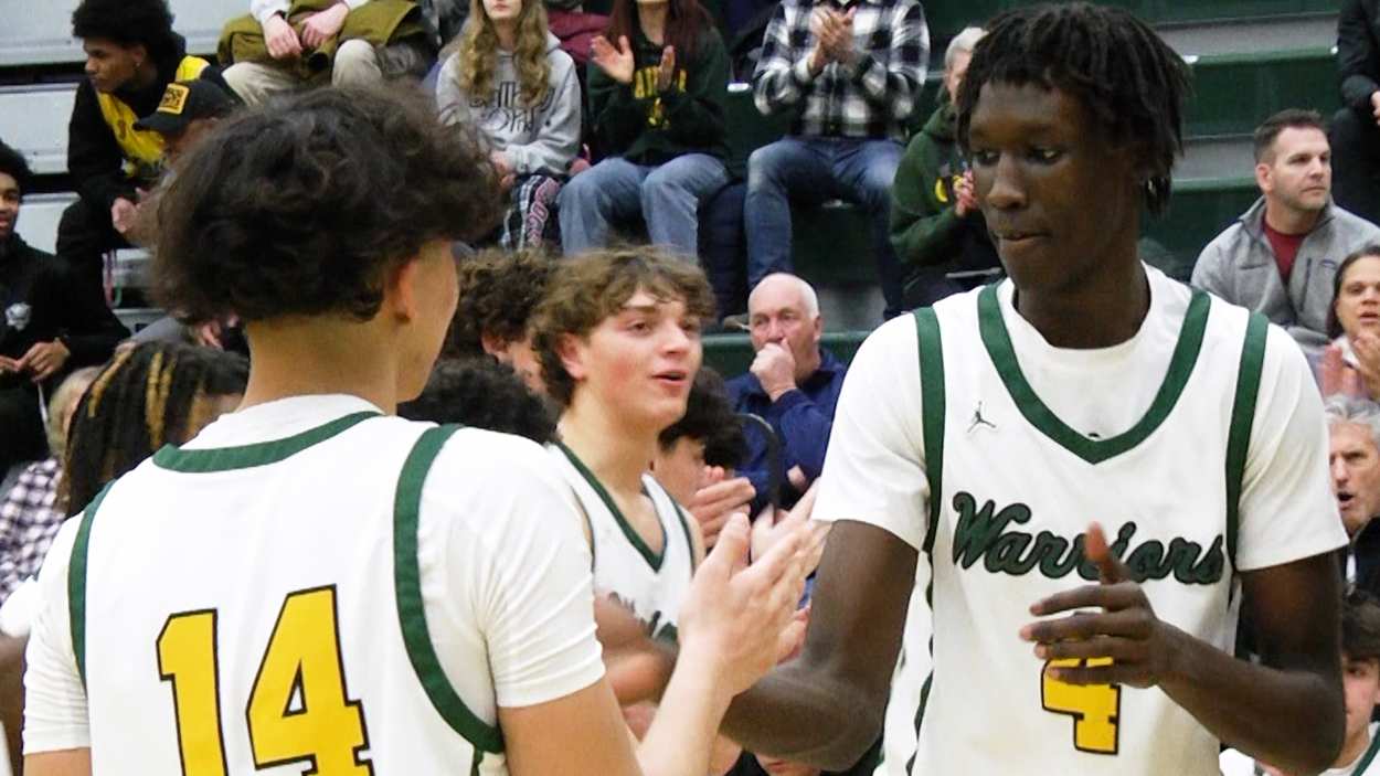 Waubonsie boys basketball defeats rival Neuqua Valley | NCTV17