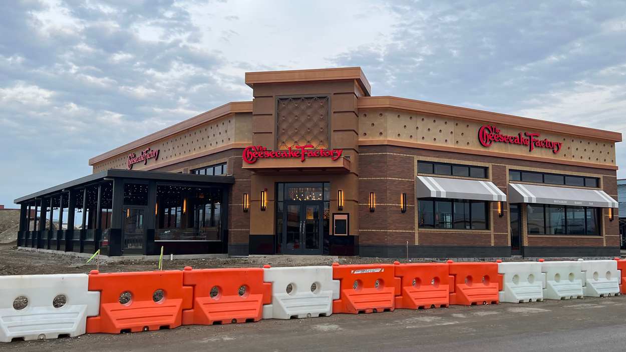 The Cheesecake Factory opening in Naperville this summer | NCTV17