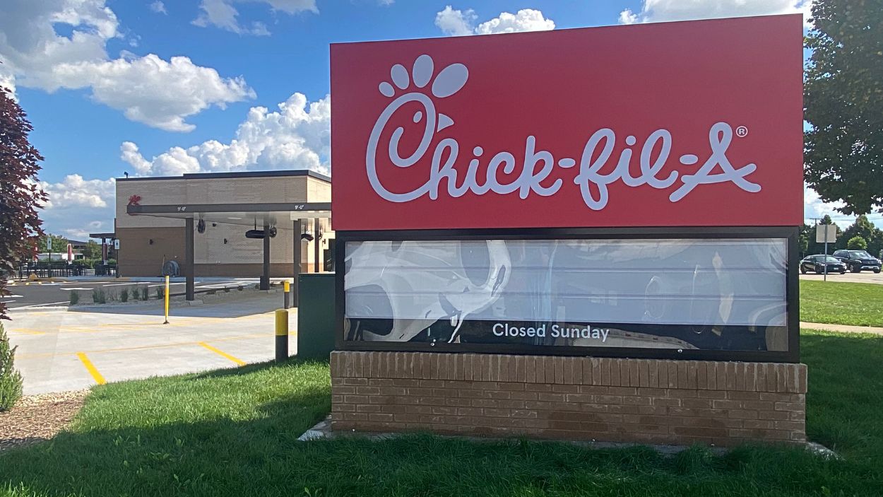 New Chick-fil-A to open in south Naperville on Thursday | NCTV17