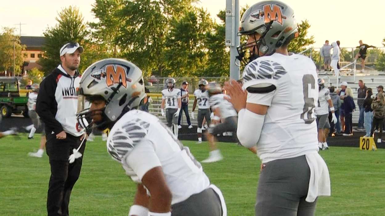 Minooka Football holds off Neuqua Valley on the final drive | NCTV17
