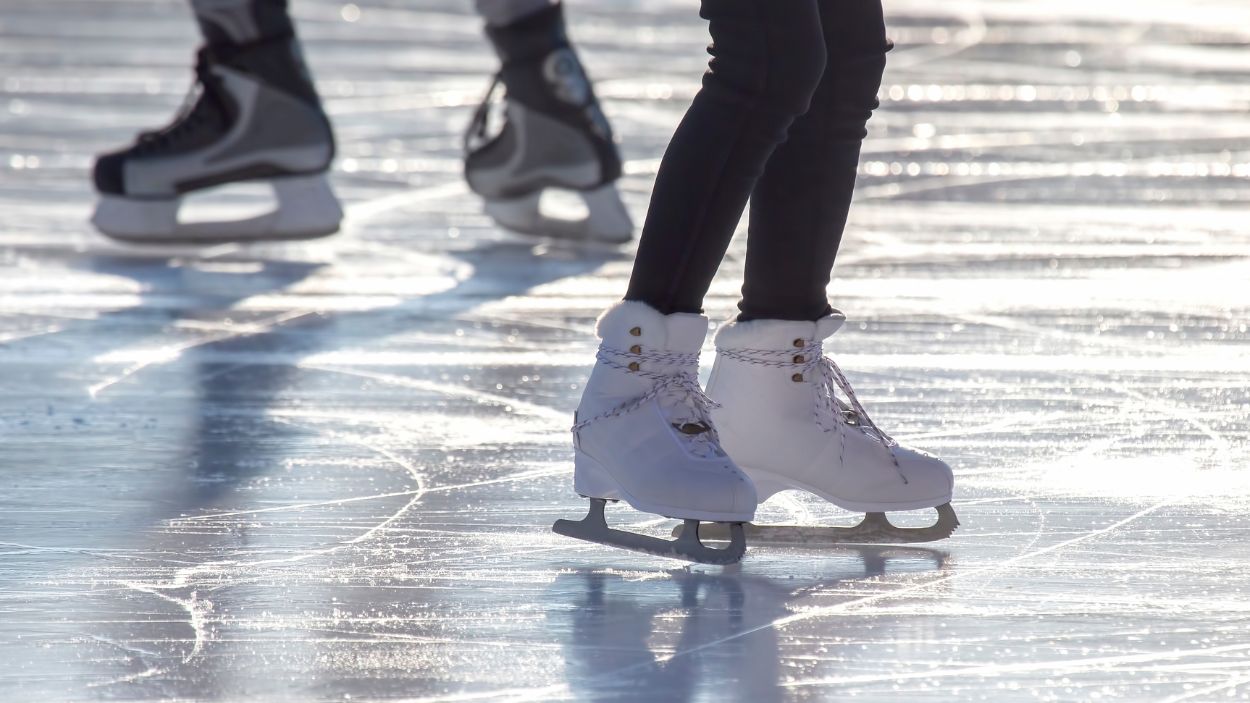 Outdoor ice skating rink coming to Naperville’s Block 59 | NCTV17