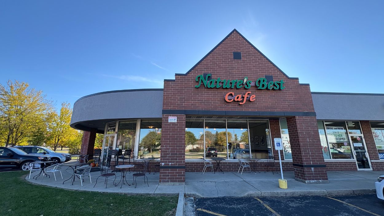 Naperville’s Nature’s Best Cafe to reopen in January | NCTV17